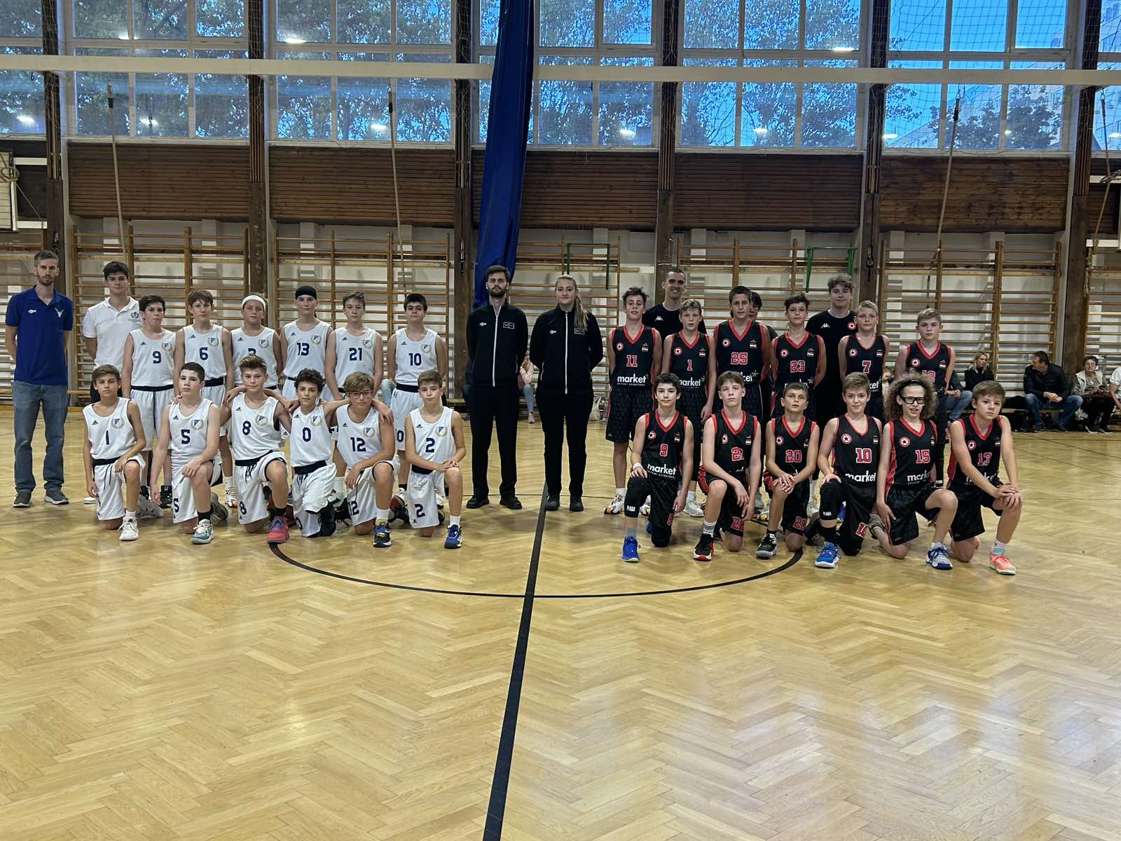 Hibátlan serdülők - MAFC